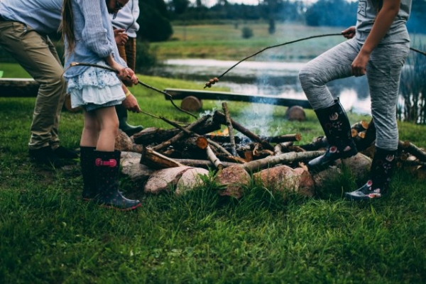 7 Ways to Engage with Nature on a Family Camping Trip